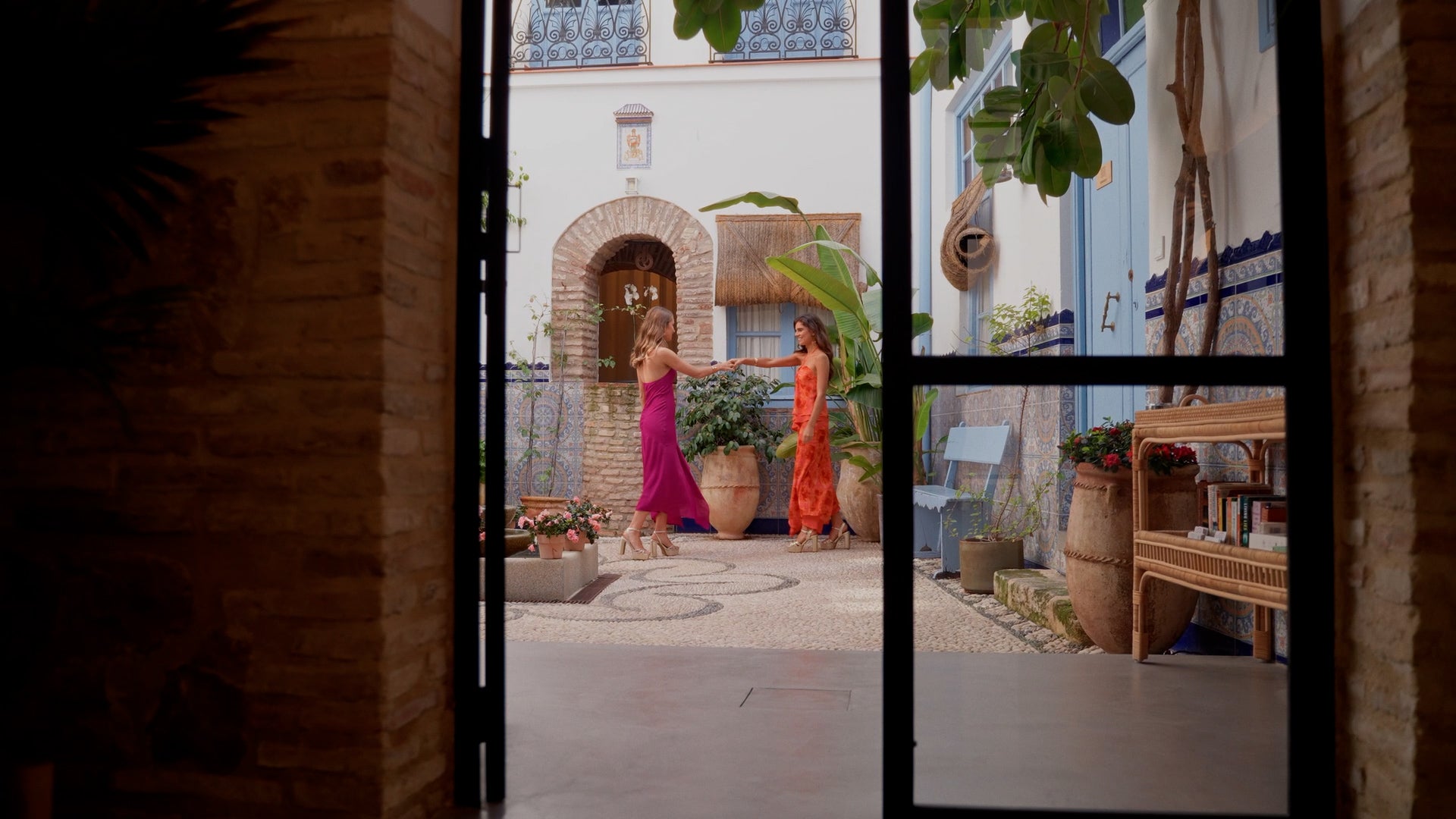 THE-ARE | Brand clothing for girls in style